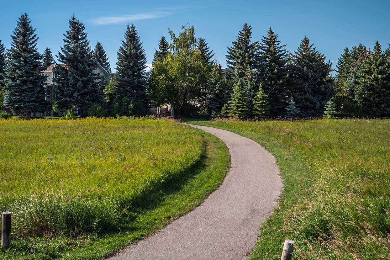 Deer Run, AB Guide | Find Homes in Calgary